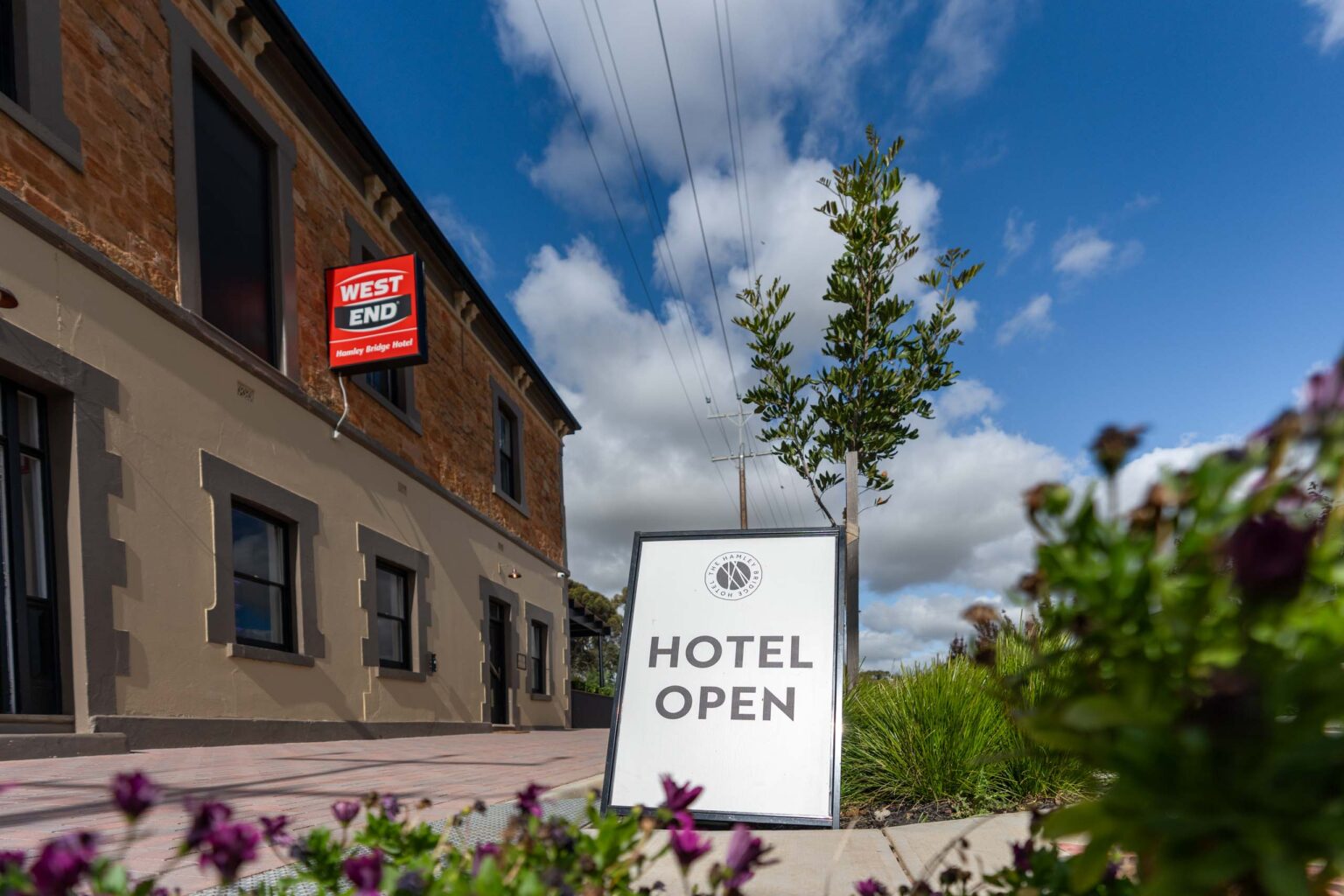 Hamley Bridge Hotel - Bookings & Enquiries