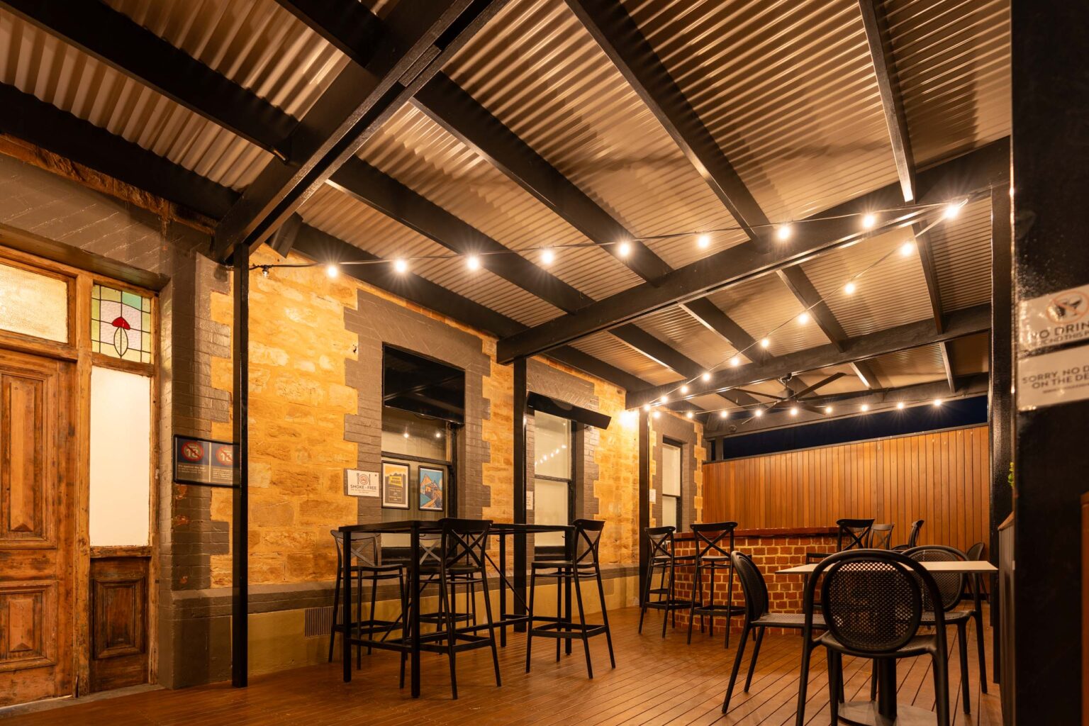 Hamley Bridge Hotel - Dining & Meals